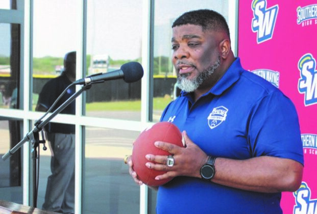 Southern Wayne football coach dismissed | Mount Olive Tribune